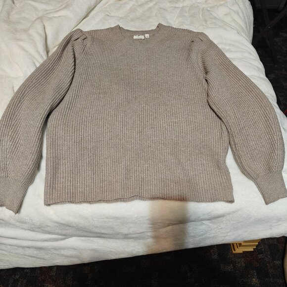 Cyrus | Sweaters | Womans Beige Cyrus Knit Sweater Size Large | Poshmark